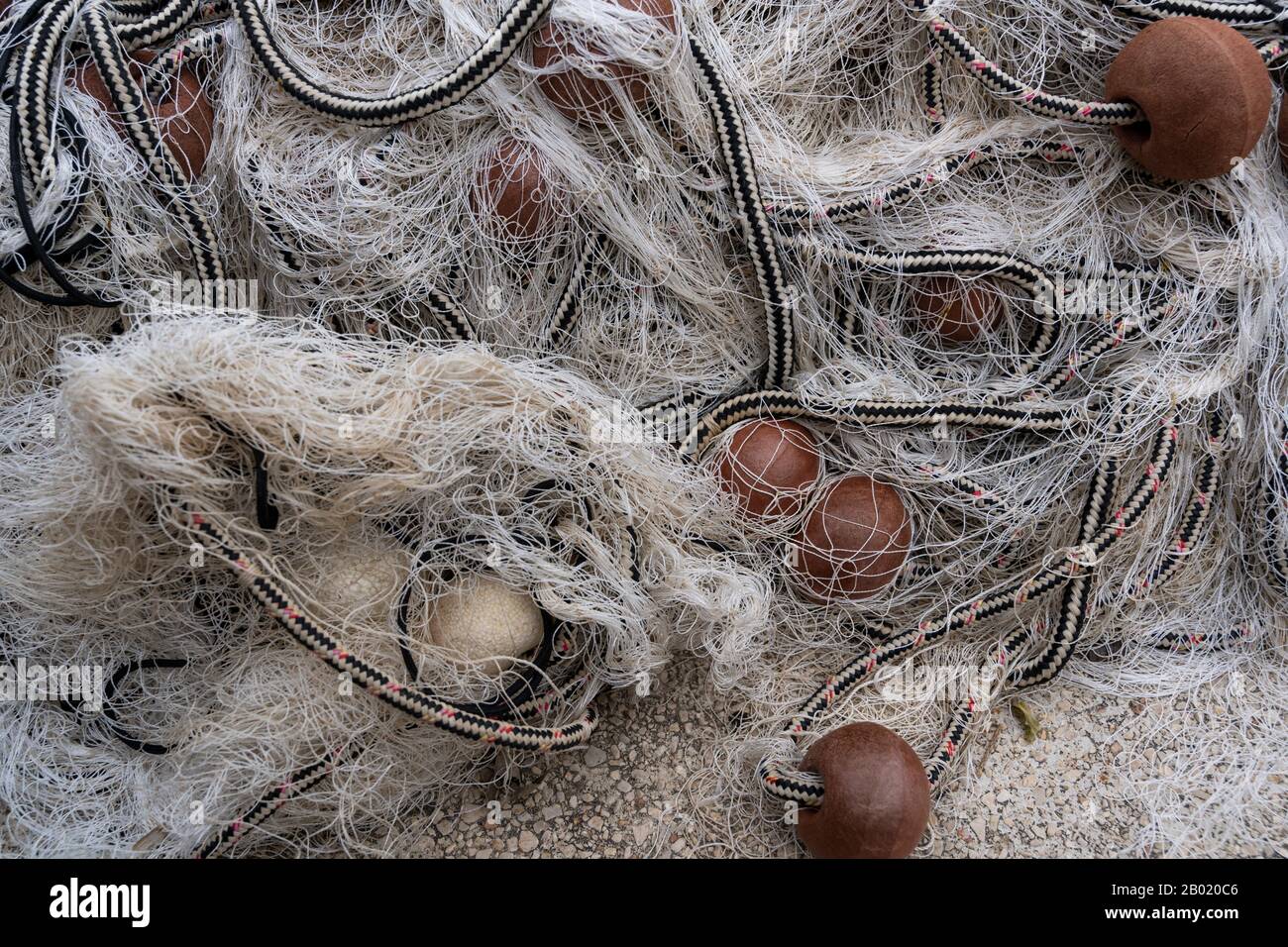 White line fishing net pattern hi-res stock photography and images - Alamy