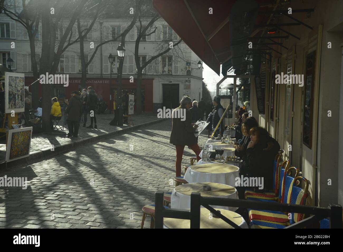 Cafe life hi-res stock photography and images - Alamy