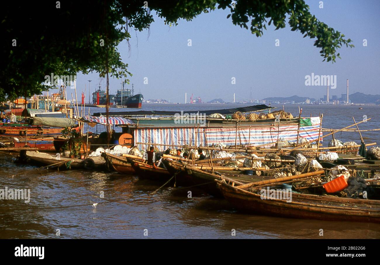 Shantou port hi-res stock photography and images - Alamy