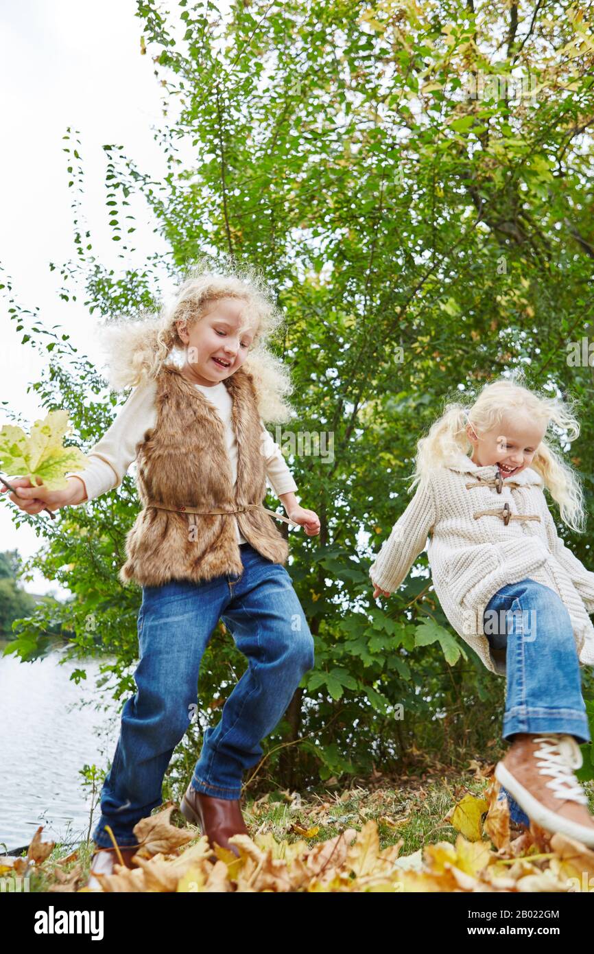 Two girls dancing together hi-res stock photography and images - Alamy