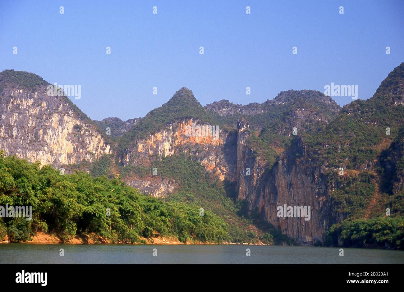 China: Towering karst peaks line the Zuo River (Zuo Jiang), Longrui ...