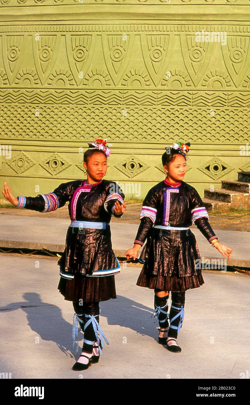 China: Young Dong women singing and dancing at the Guangxi Provincial ...