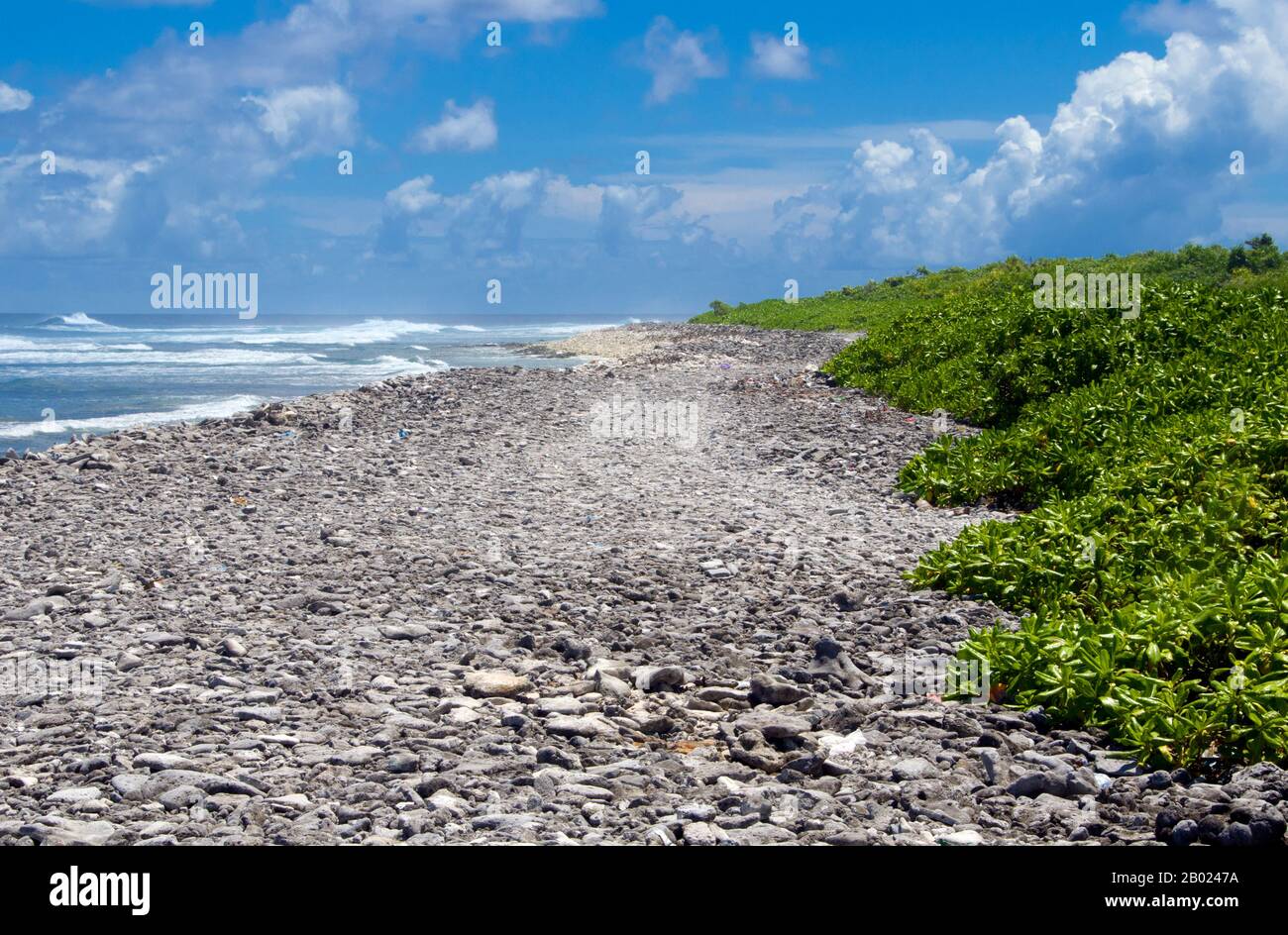 Maldives: Hithadhoo Island, Addu Atoll (Seenu Atoll). Asia's smallest ...