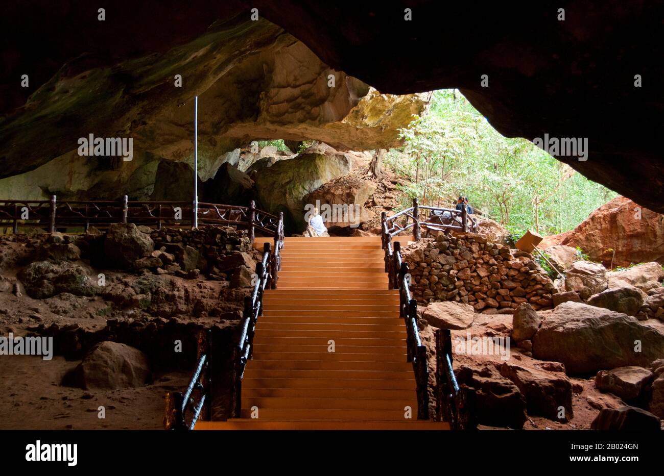 Thailand: The cave temple Wat Tham Suwankhuha, Phang Nga Province ...