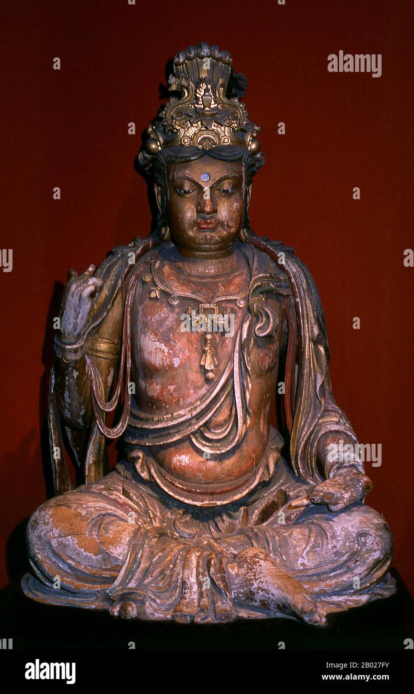 China: Gold painted wooden Bodhisattva, Jin Dynasty (1115-1234 CE ...