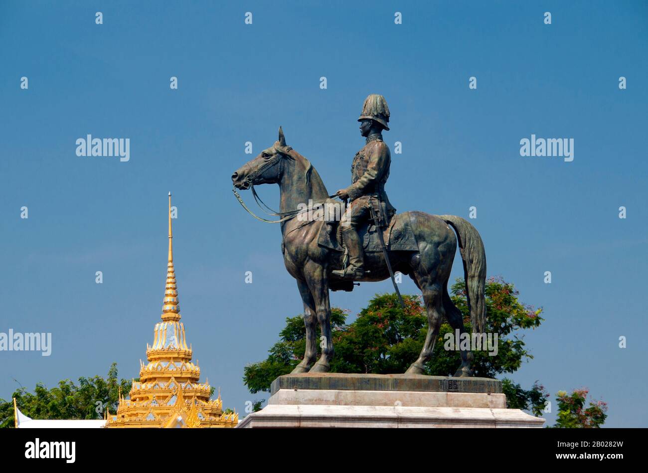 Thailand king rama chulalongkorn hi-res stock photography and images ...