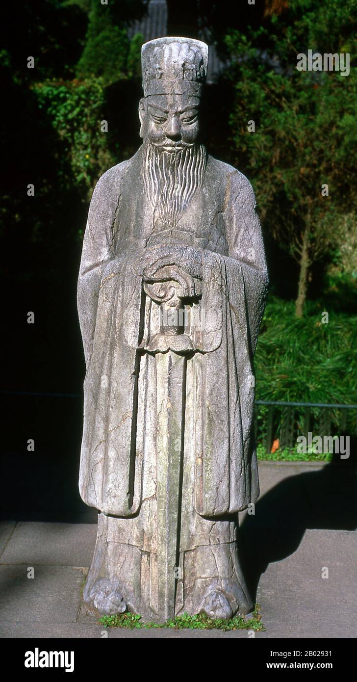 China: Statue at Yue Fei Mu or Mausoleum of General Yue Fei, Hangzhou ...