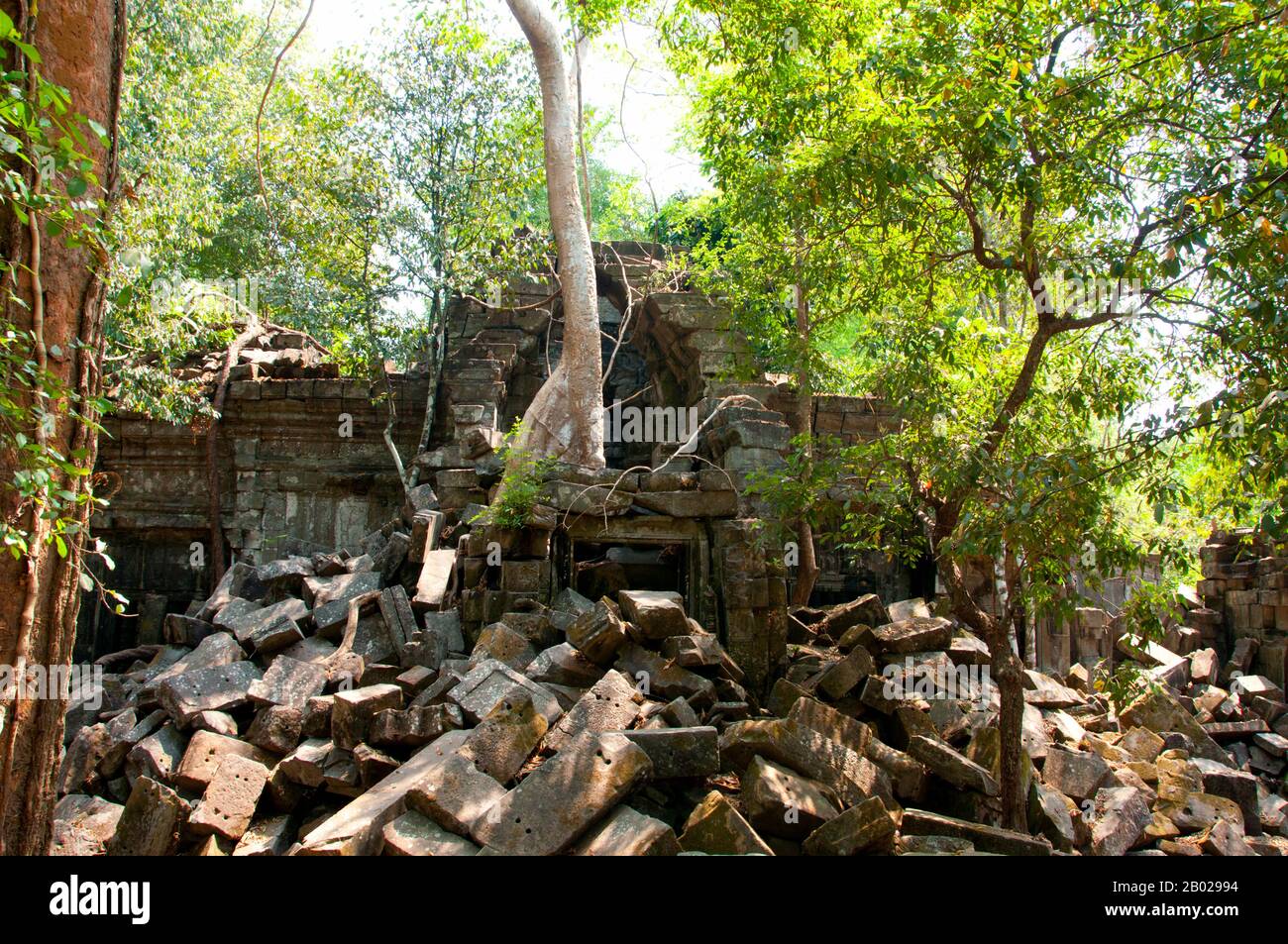 Cambodia: Beng Mealea (12th century Khmer temple), 40km east of the ...