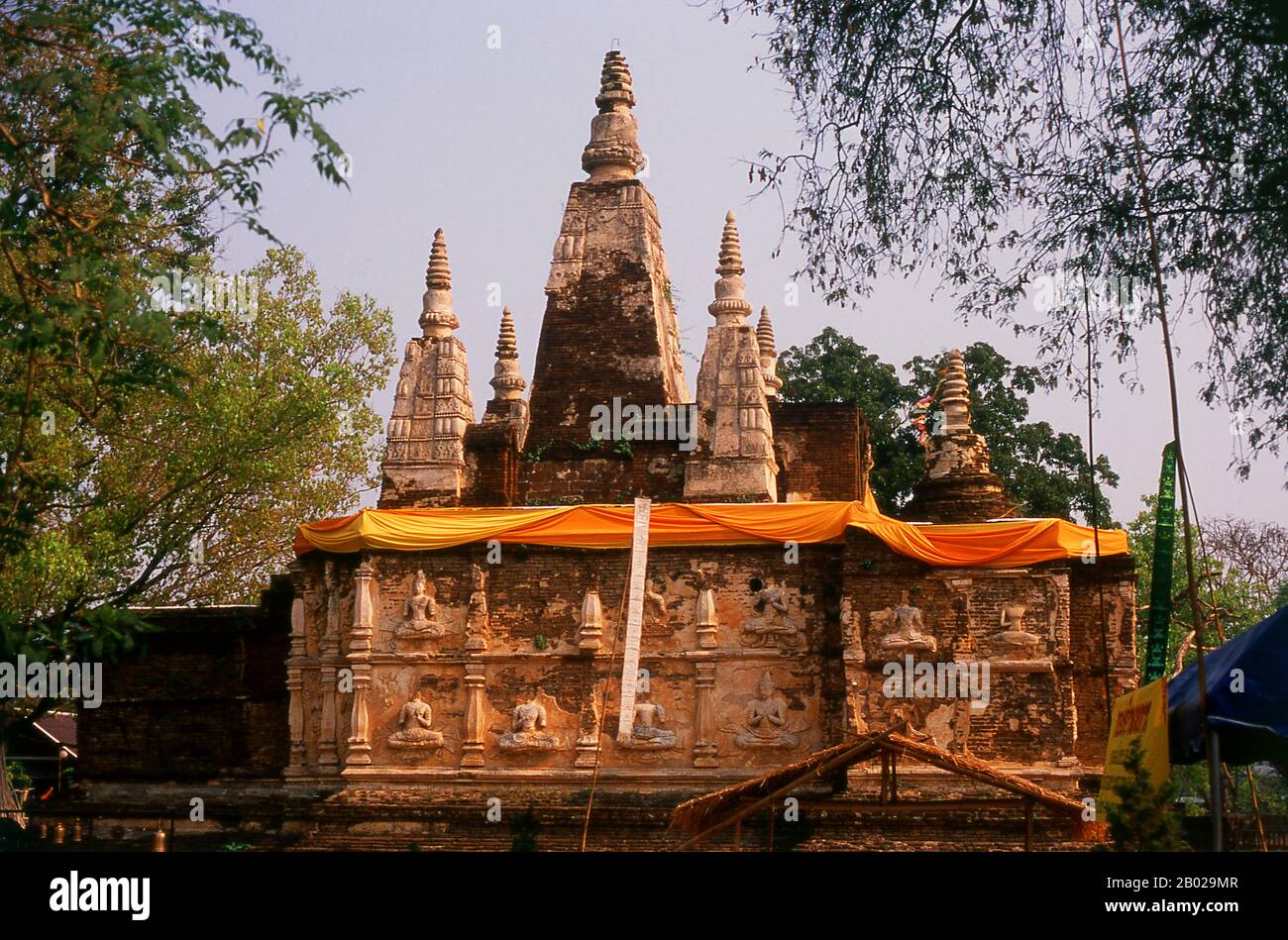 Thailand chiang mai wat jet hi-res stock photography and images - Alamy