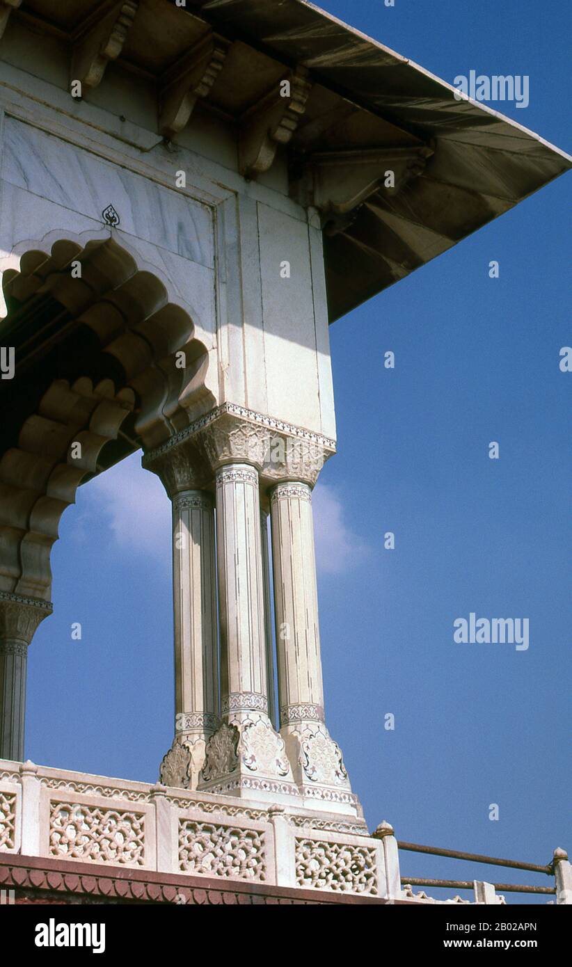 Agra Fort was originally a brick fort, held by the Hindu Sikarwar ...