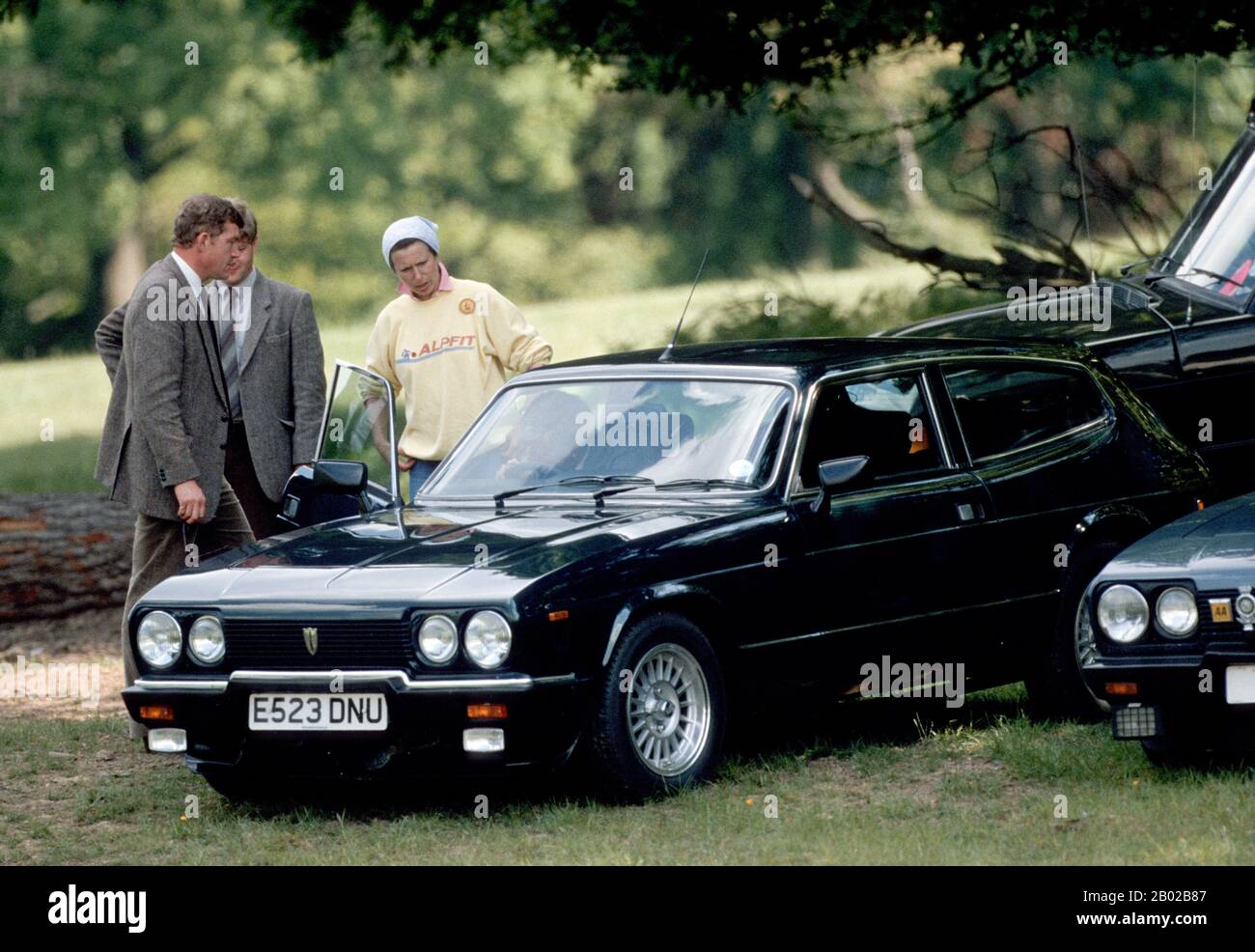 Scimitar car hi-res stock photography and images - Alamy