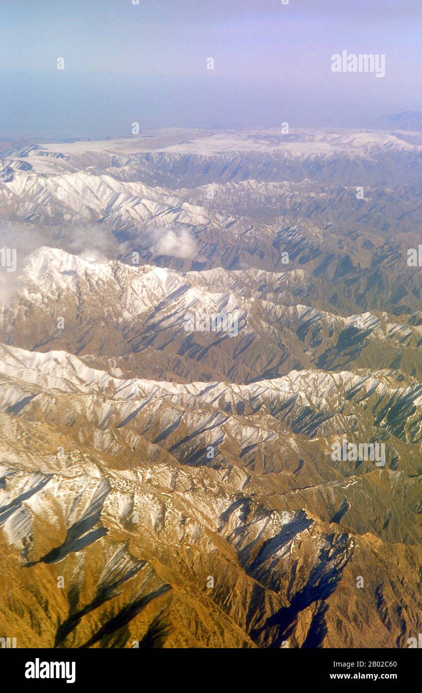 Kunlun tibetan plateau xinjiang hi-res stock photography and images - Alamy