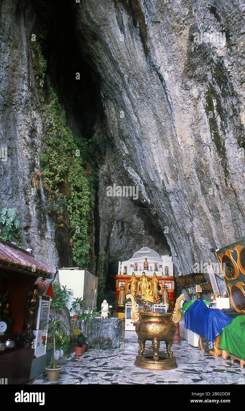The Basian (Baxian) Caves (Caves of the Eight Immortals) show evidence ...