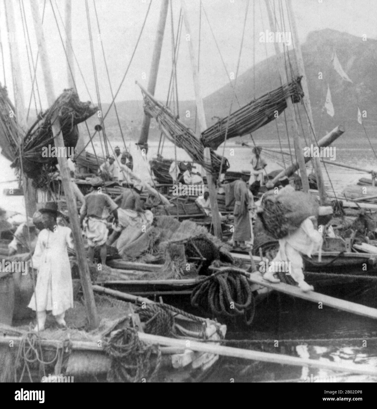 Korea: Junks laden with sea-weed, a Korean table delicacy - in the ...