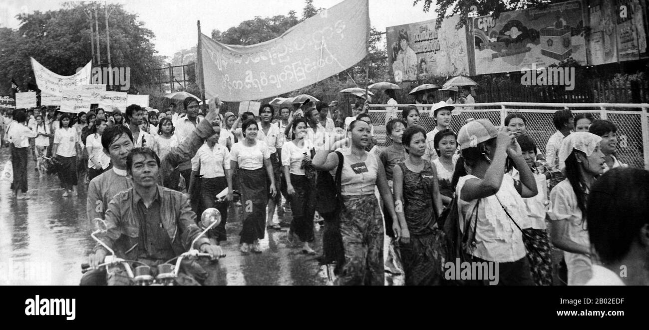 Burma/Myanmar: Students march in the rain against the government ...