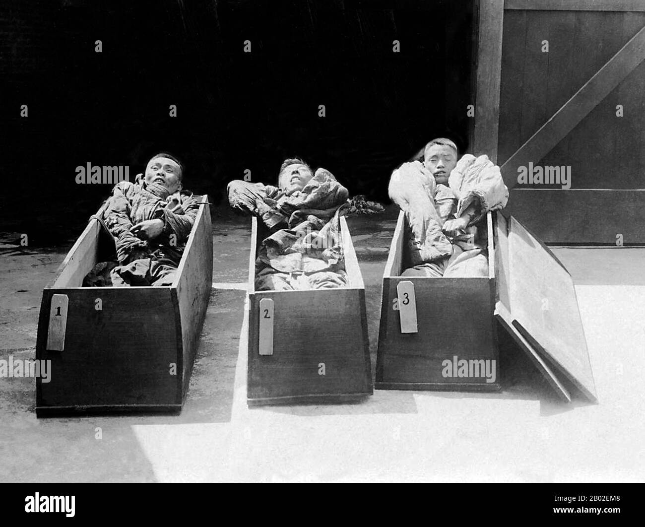 Shanghai massacre of 1927 hi-res stock photography and images - Alamy