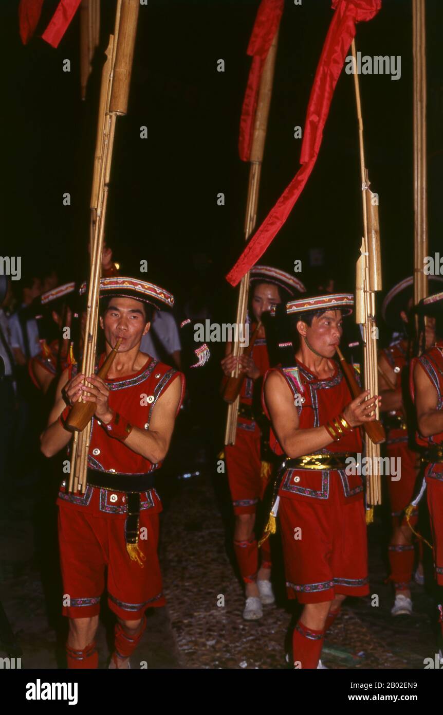 Multiple instruments hi-res stock photography and images - Alamy