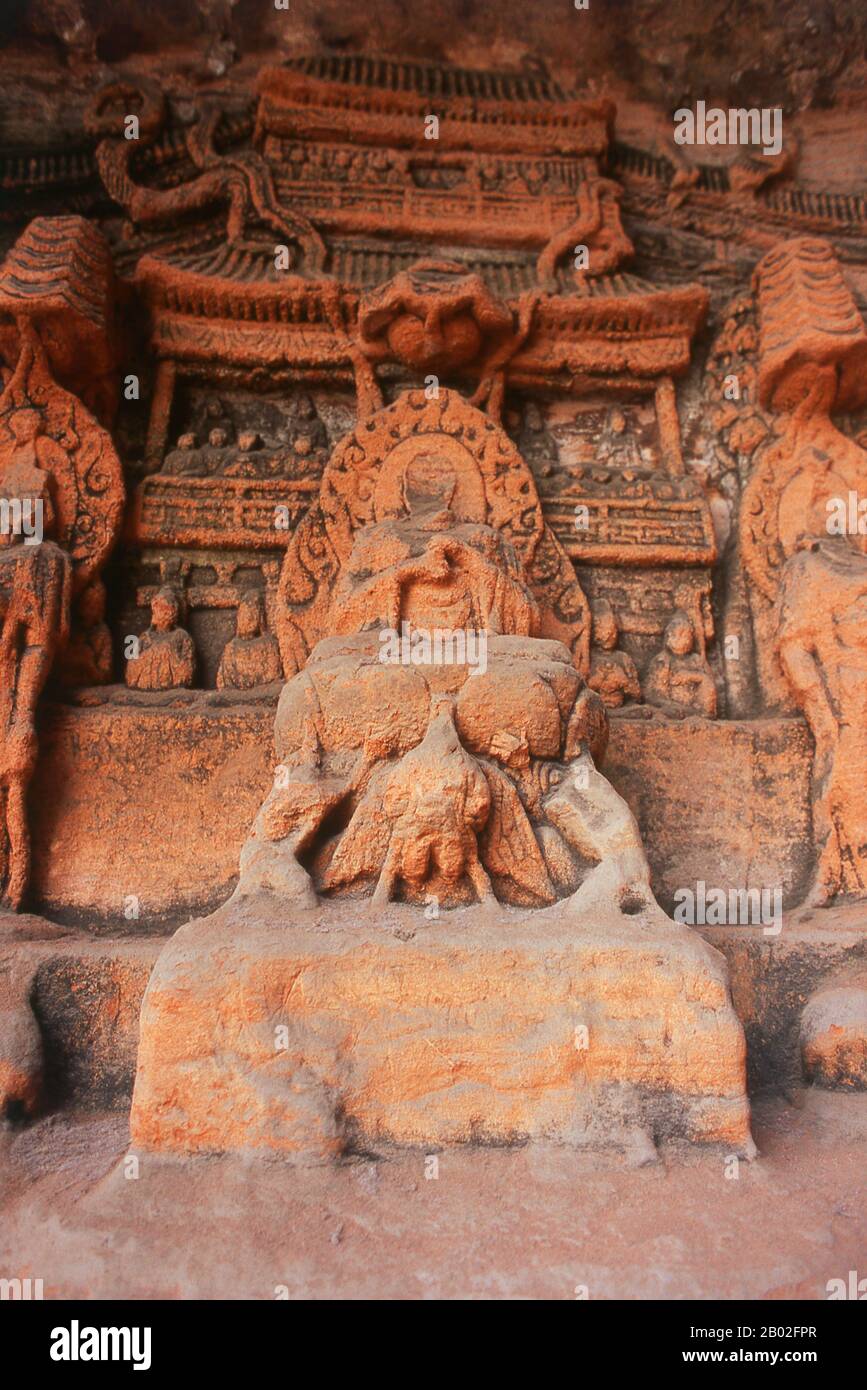 The Leshan Giant Buddha (Lèshān Dàfó) was built during the Tang Dynasty ...