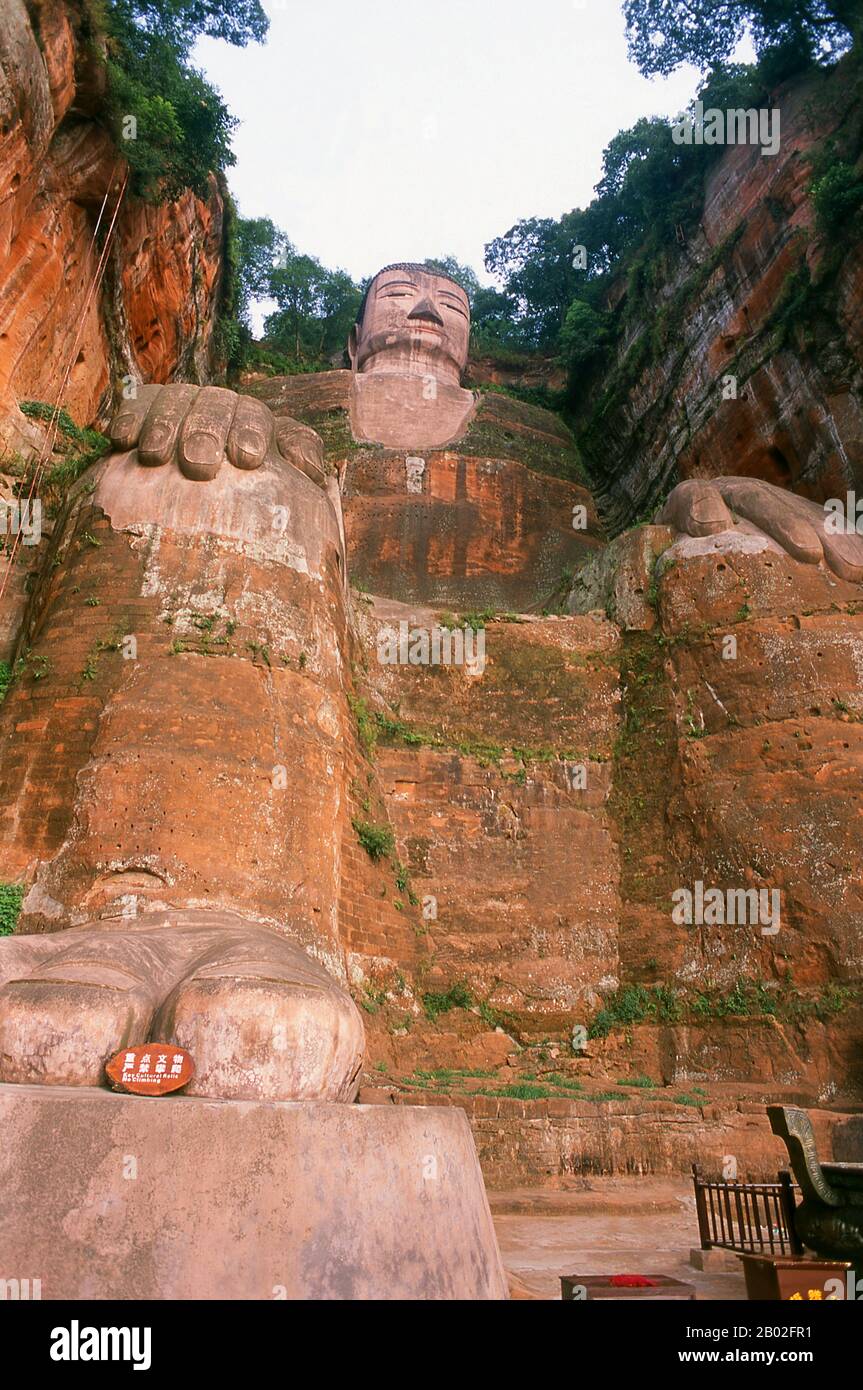 The Leshan Giant Buddha (Lèshān Dàfó) was built during the Tang Dynasty ...