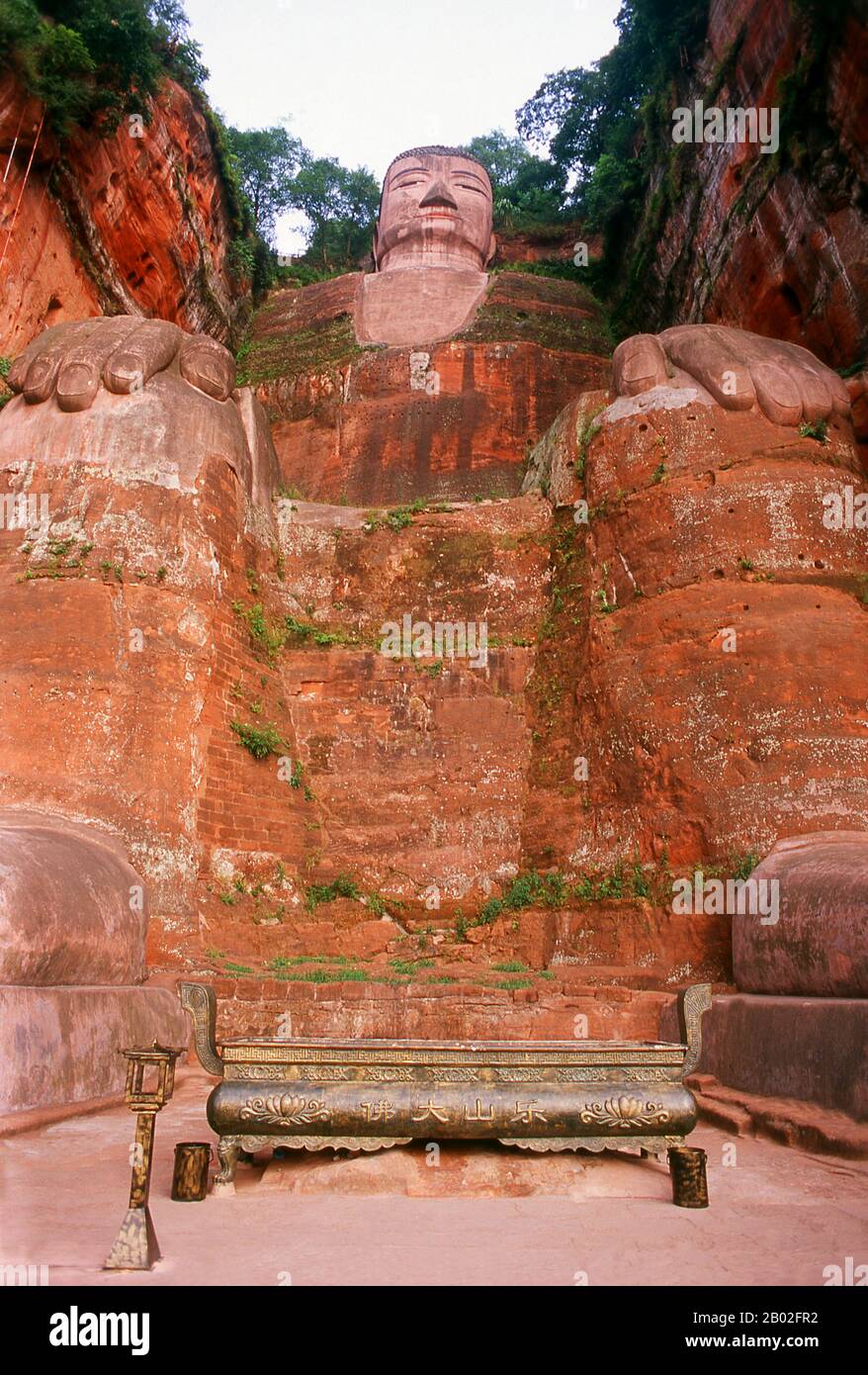 China: Dafo (Giant Buddha), Leshan, Sichuan Province. The Leshan Giant ...