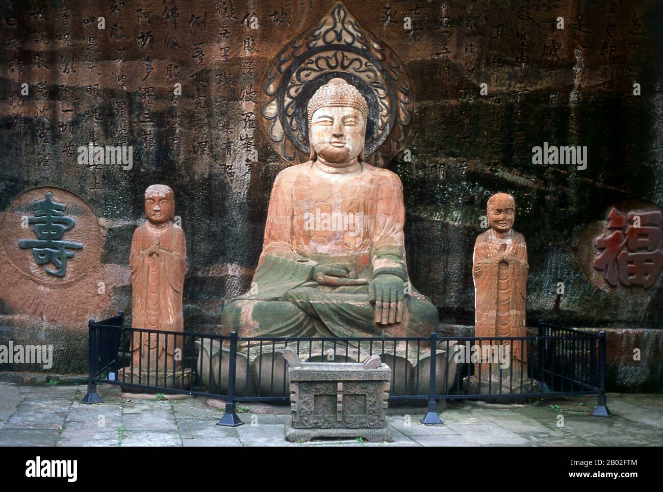 The Leshan Giant Buddha (Lèshān Dàfó) was built during the Tang Dynasty ...
