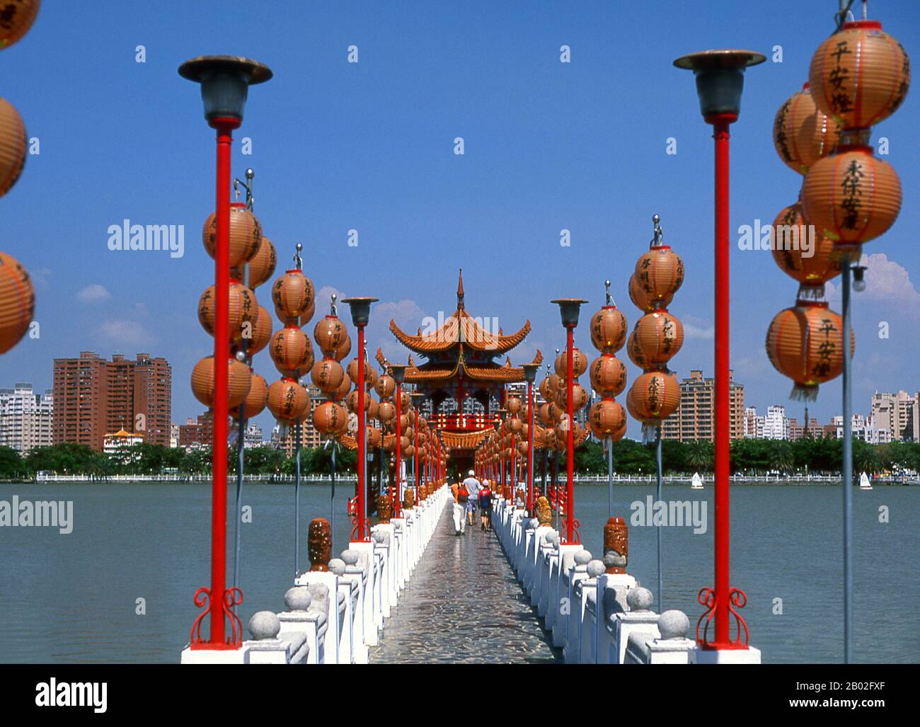 Pavilions and temples hi-res stock photography and images - Alamy