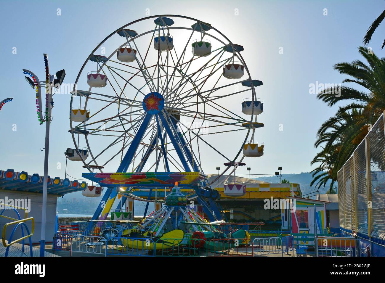 Giant ferries wheel hi-res stock photography and images - Alamy