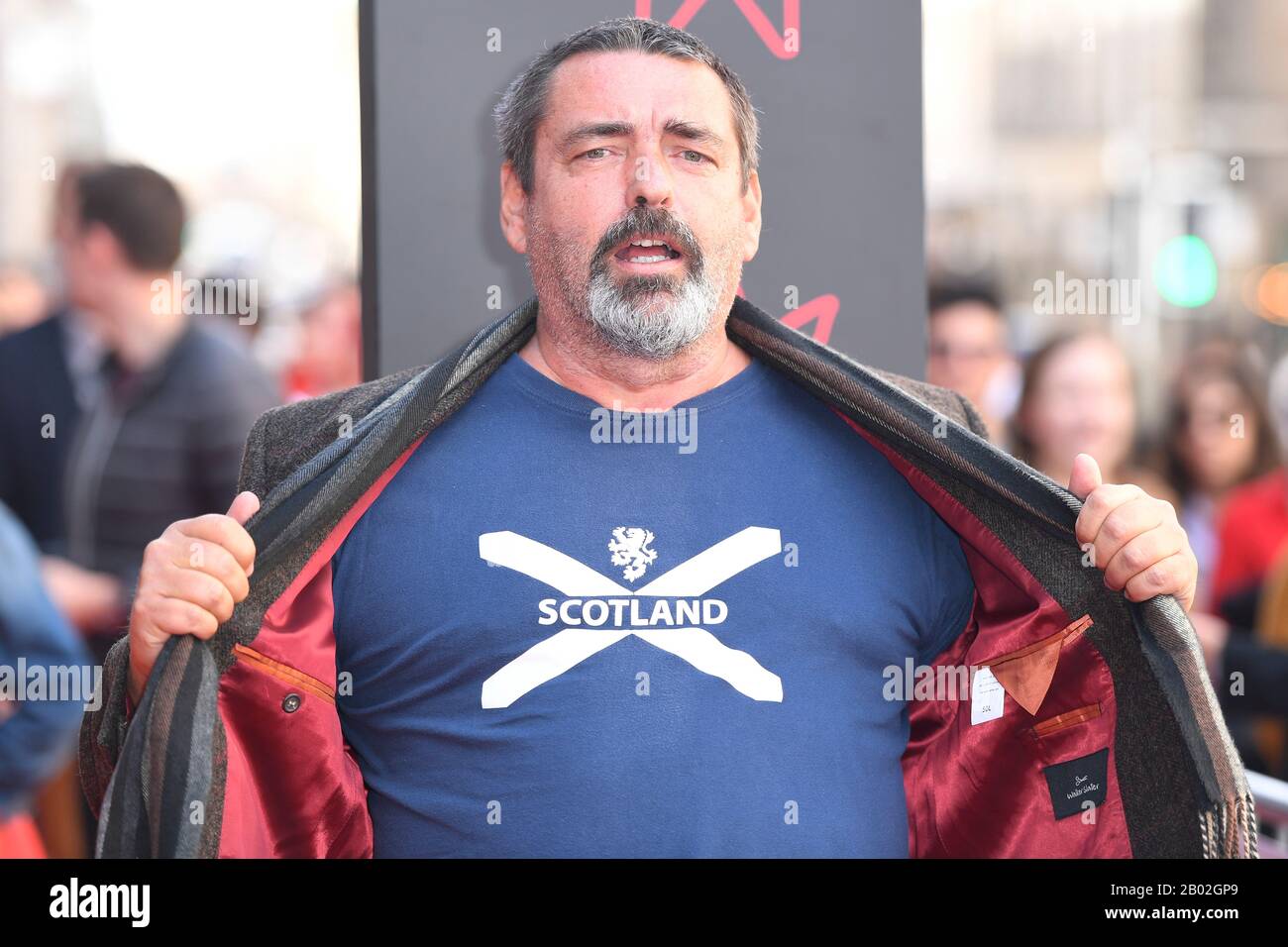 Angus macfadyen attends world premiere hi-res stock photography and ...