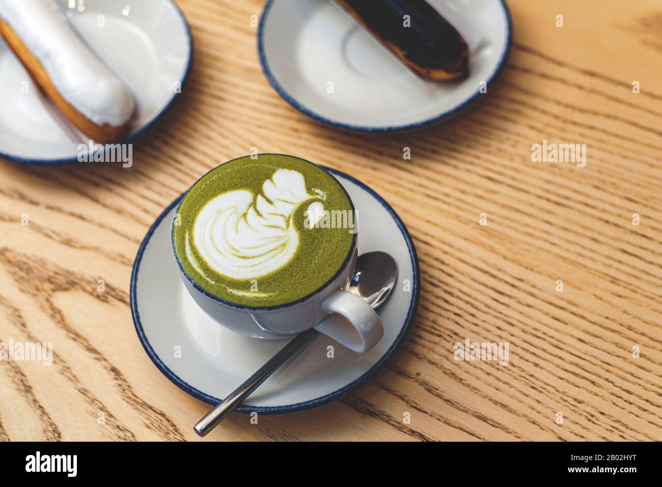 Green eclairs hi-res stock photography and images - Alamy