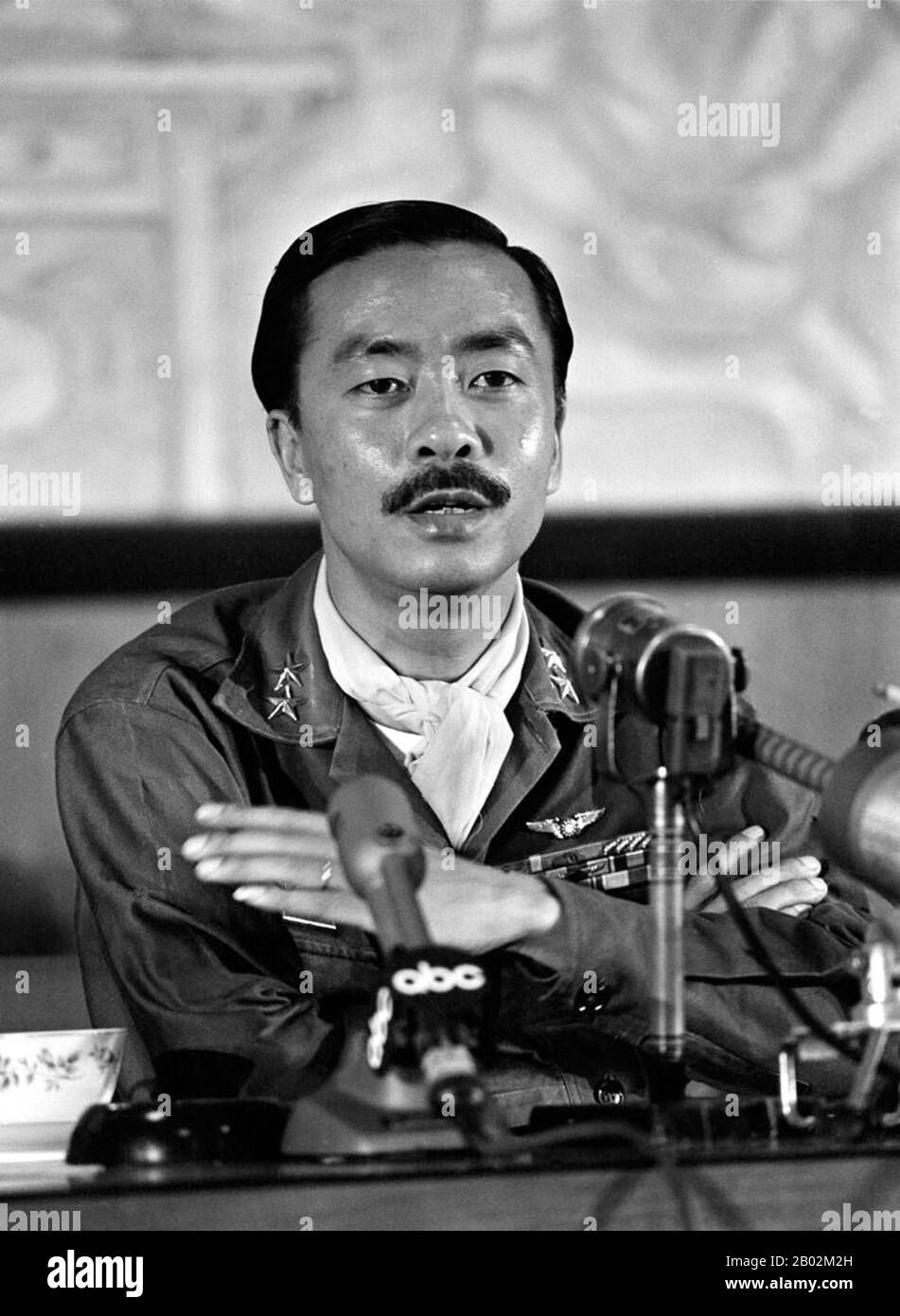 Nguyen cao ky hi-res stock photography and images - Alamy Nguyen cao ky hi-res stock photography and images - Alamy