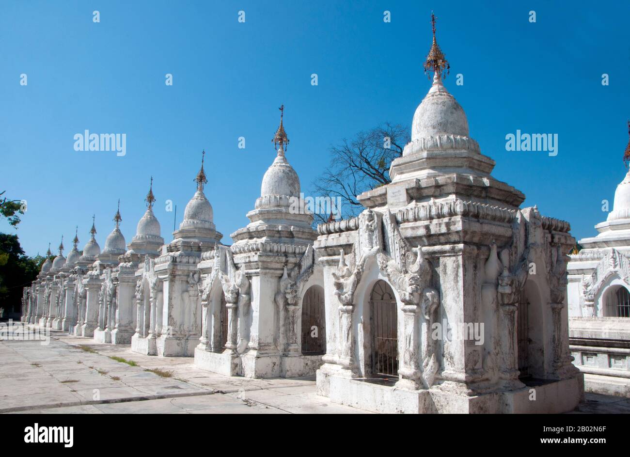 Pali canon hi-res stock photography and images - Alamy