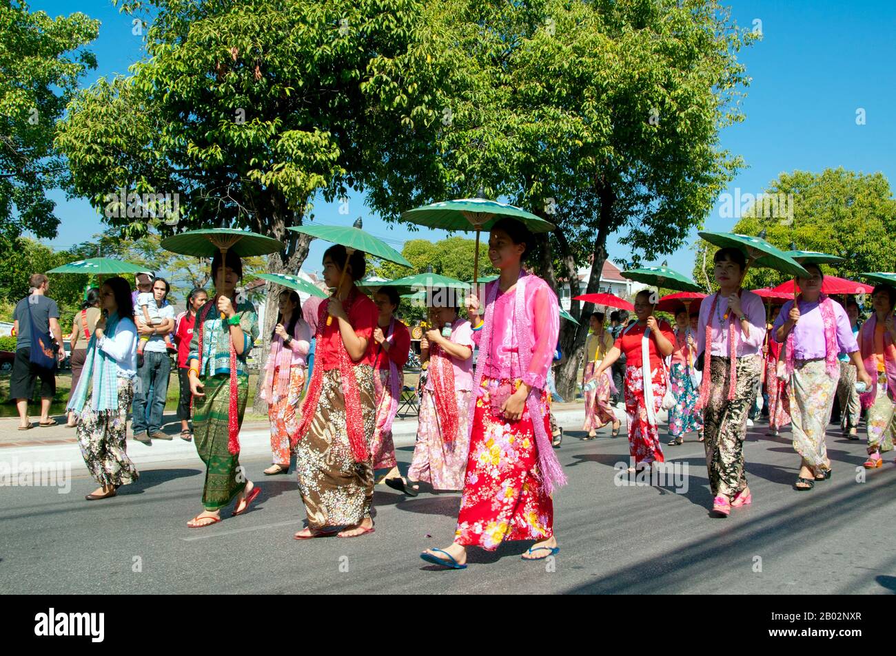 First asian parade hi-res stock photography and images - Alamy