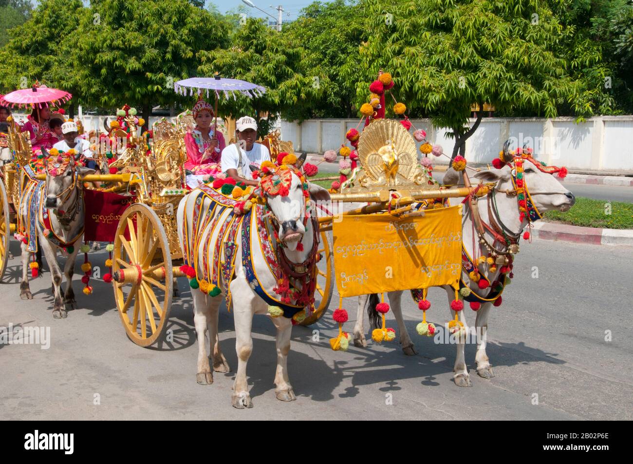 Shinpyu novitiation ceremony myanmar hi-res stock photography and ...