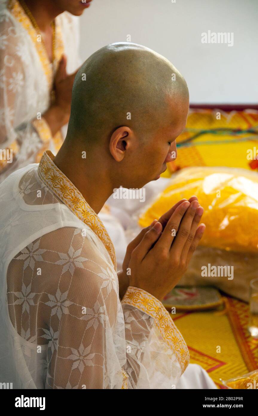 Thai buddhist monk ceremony hi-res stock photography and images - Alamy