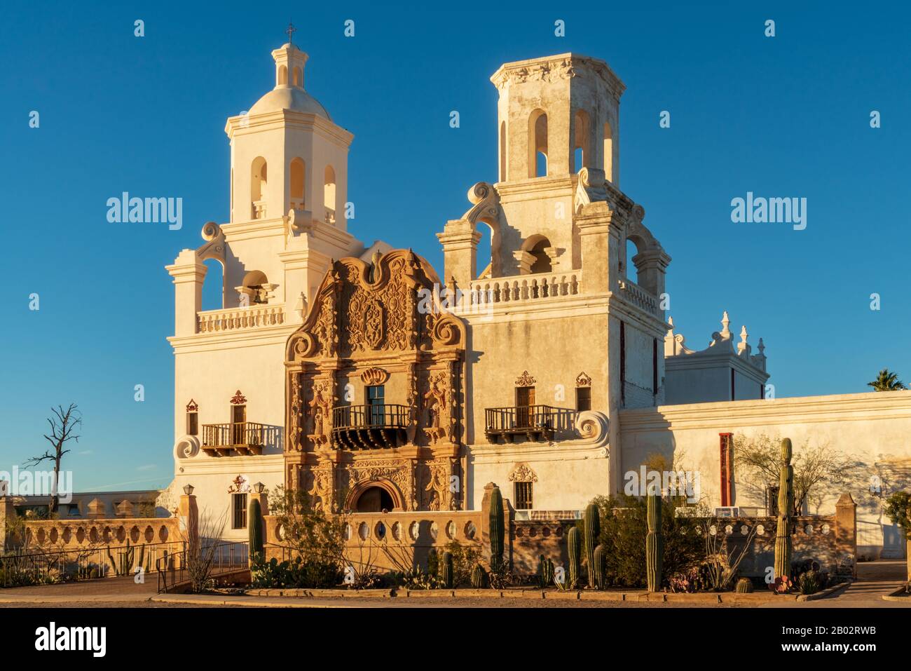 Mission San Xavier del Bac, Arizona Stock Photo - Alamy