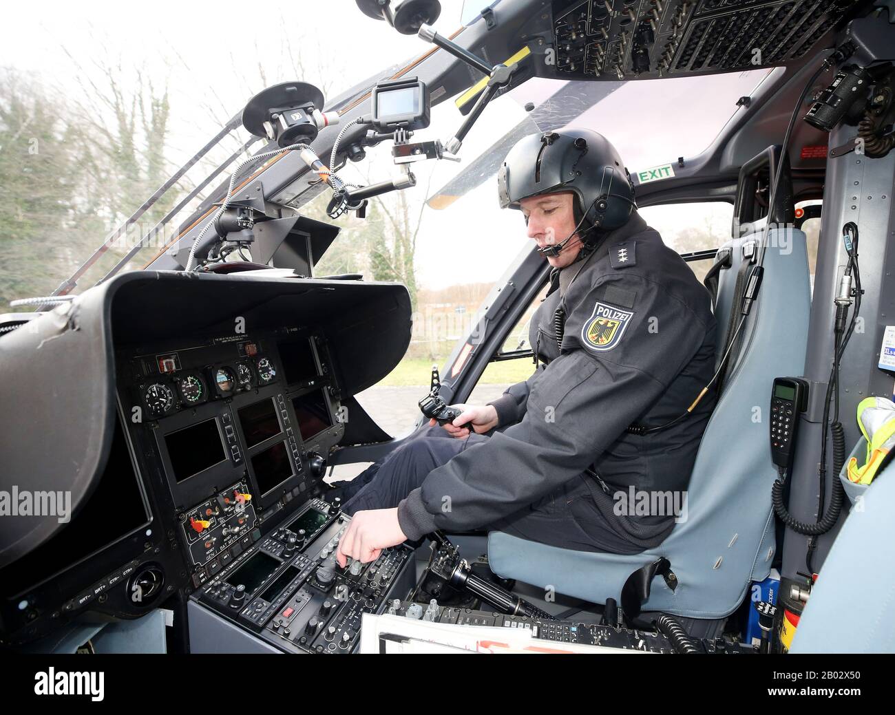 Duisburg, Germany. 18th Feb, 2020. Helicopter pilot Jörg Sparbrodt ...