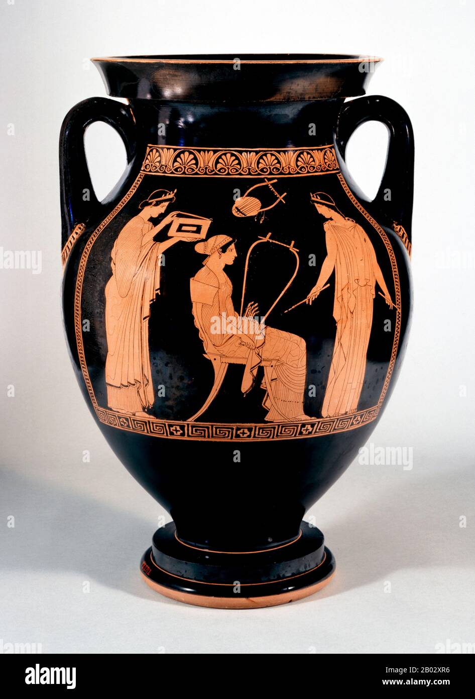 Neolithic greek pottery hi-res stock photography and images - Alamy