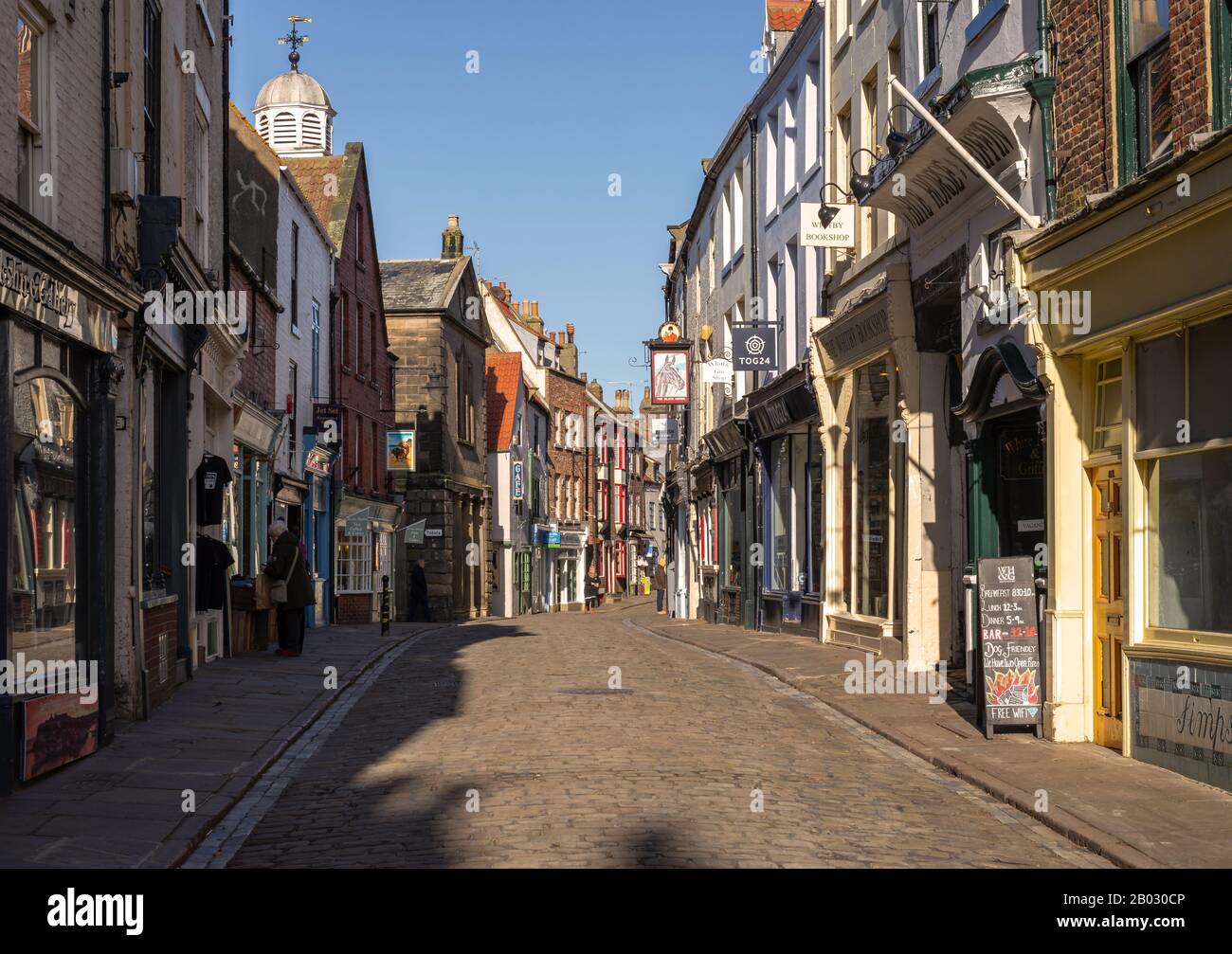Hanging dome shade hi-res stock photography and images - Alamy