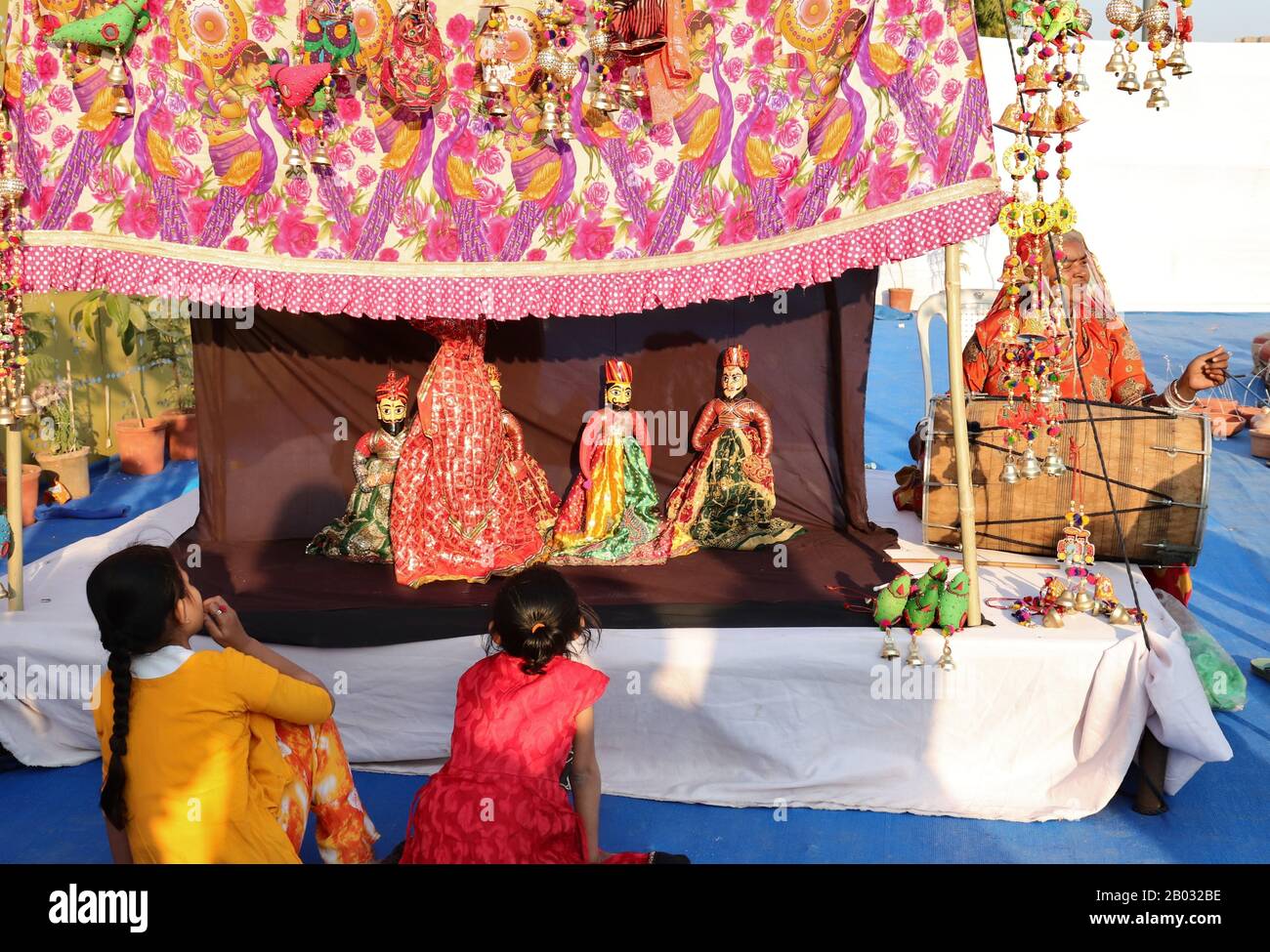 Rajasthani dolls/puppets/Kathputli-Indian puppetry Stock Photo - Alamy