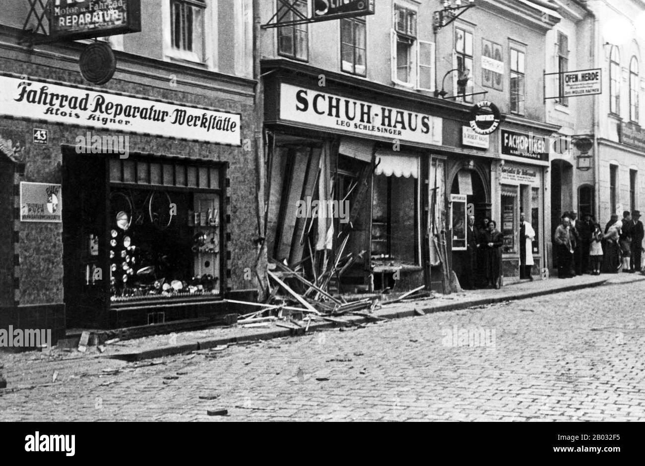 Vienna 1938 kristallnacht hi-res stock photography and images - Alamy