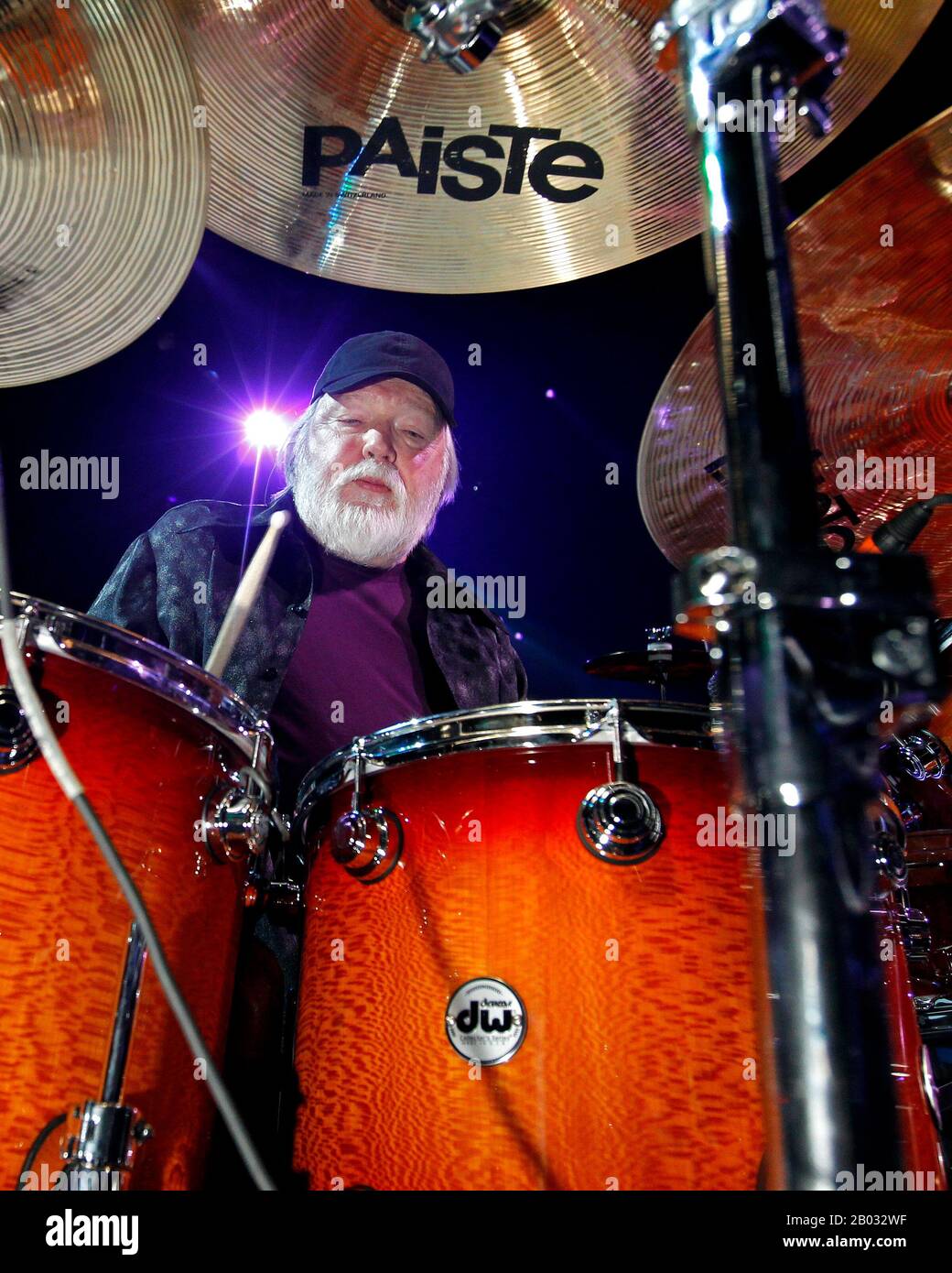 Legendary drummer Ronnie Tutt performs with Neil Diamond at the BB&T ...