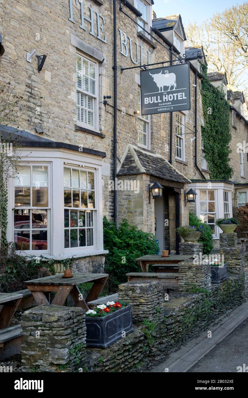 Fairford cotswolds hi-res stock photography and images - Alamy