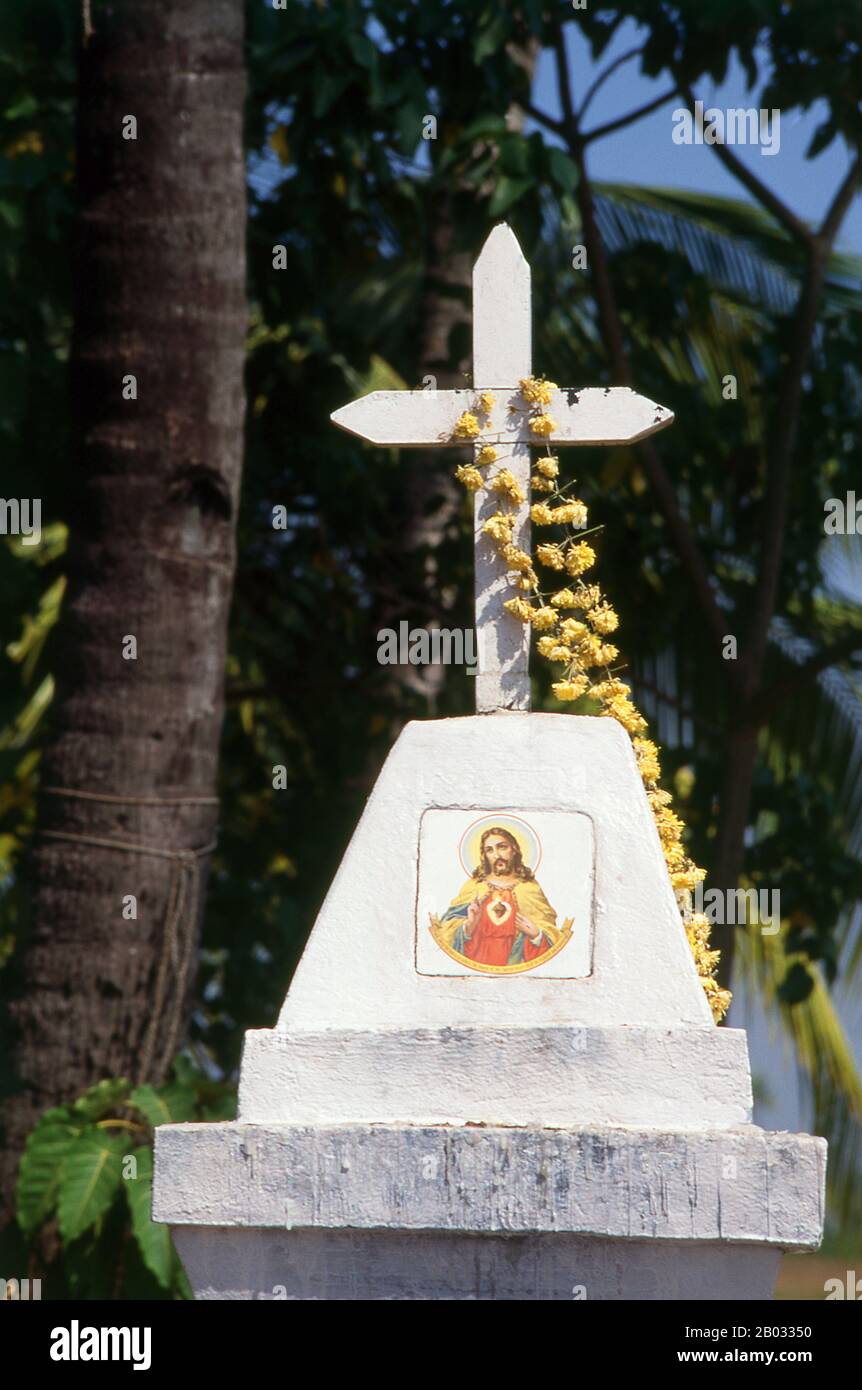 Bull arch hi-res stock photography and images - Alamy