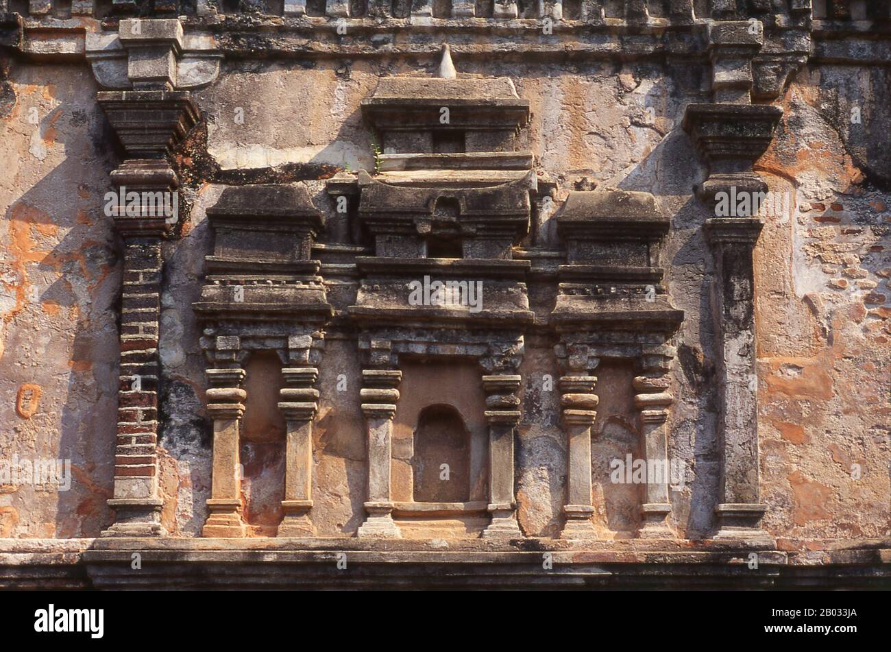 Thuparama was built by King Parakramabahu the Great (1123 - 1186 ...