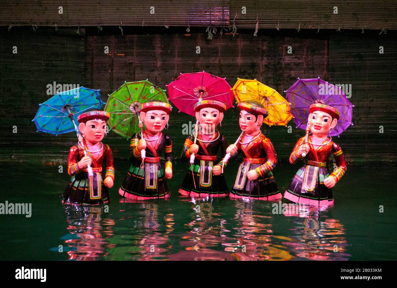 Water Puppetry or Múa rối nước, literally 'puppets that dance on water ...