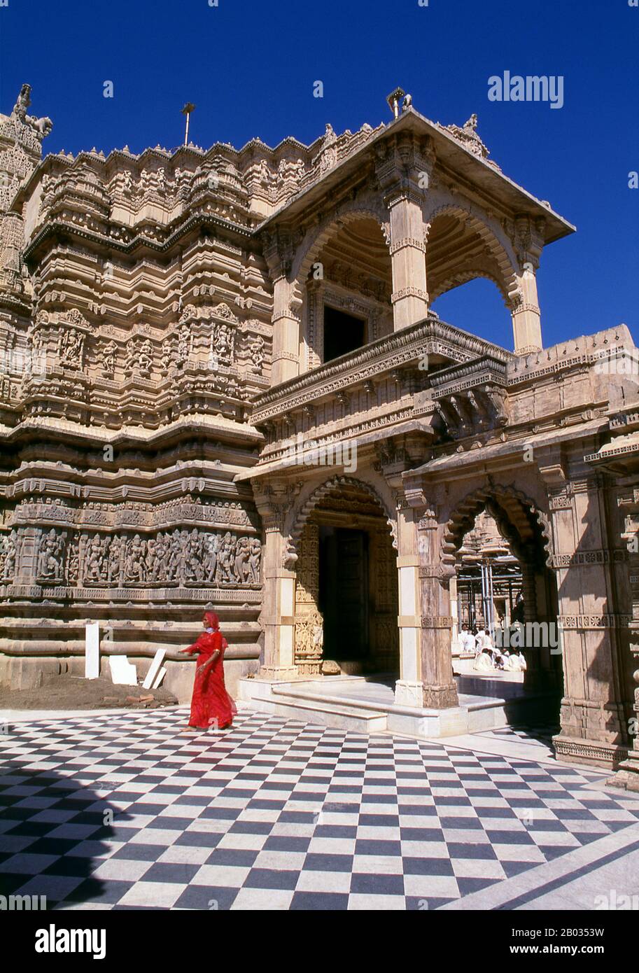 The Jain's sacred site of Shatrunjaya contains hundreds of Palitana ...