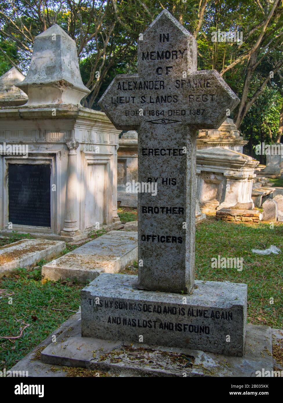 Christian cemetery hi-res stock photography and images - Alamy