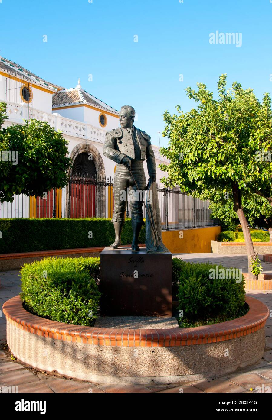 Curro Romero began his bullfighting career in Camas in 1954 and soon ...