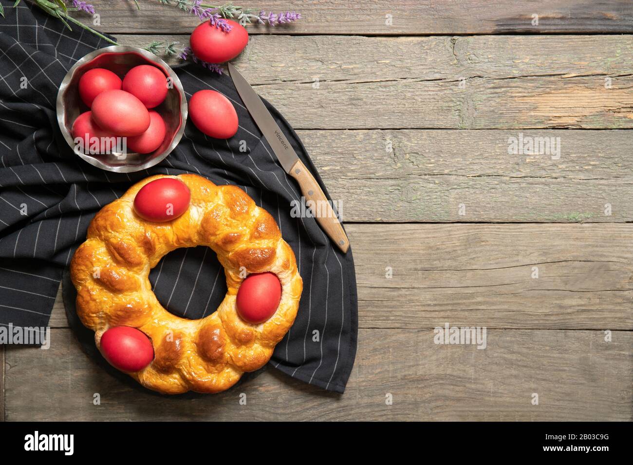 Italian easter egg hi-res stock photography and images - Alamy