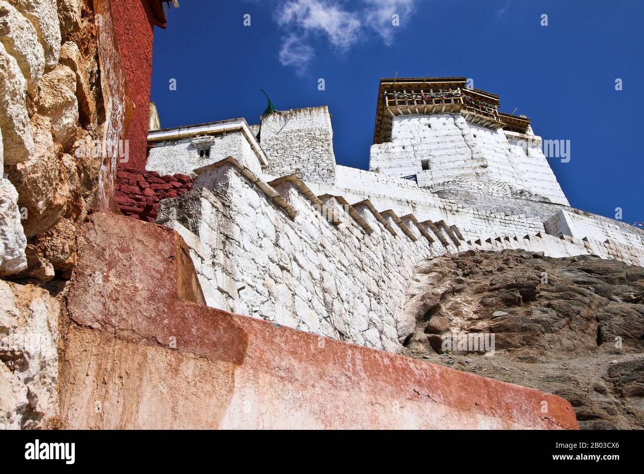 Ladakh house hi-res stock photography and images - Alamy